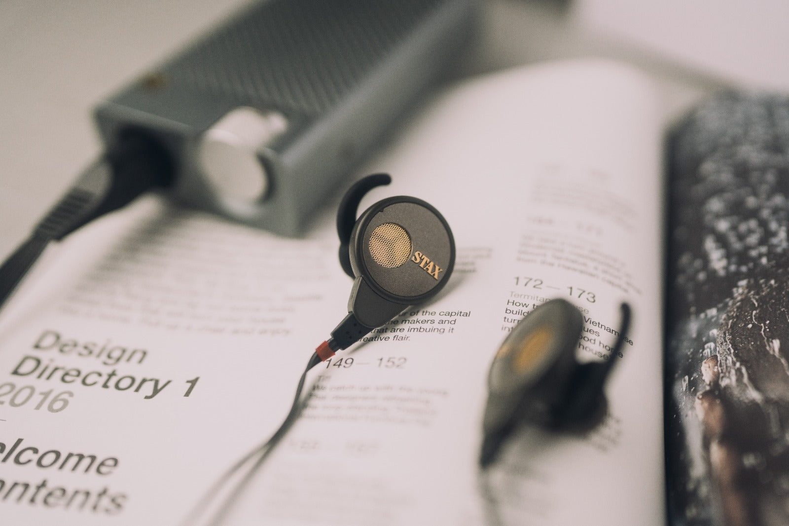 STAX Ltd SR-003: The first electrostatic in-ear speaker in the world ...